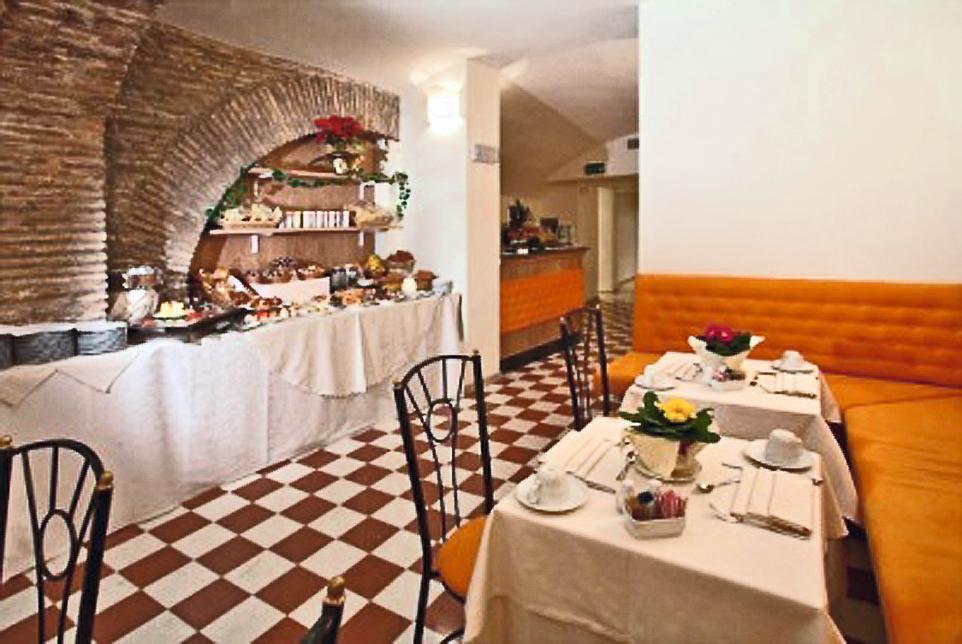 Boutique Hotel Trevi 4*, Italie, Rome, Italie avec Voyages Leclerc ...